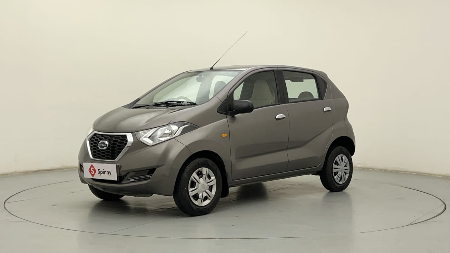 Used white GO Cars in Pune - Second Hand white GO Cars Pune | Spinny