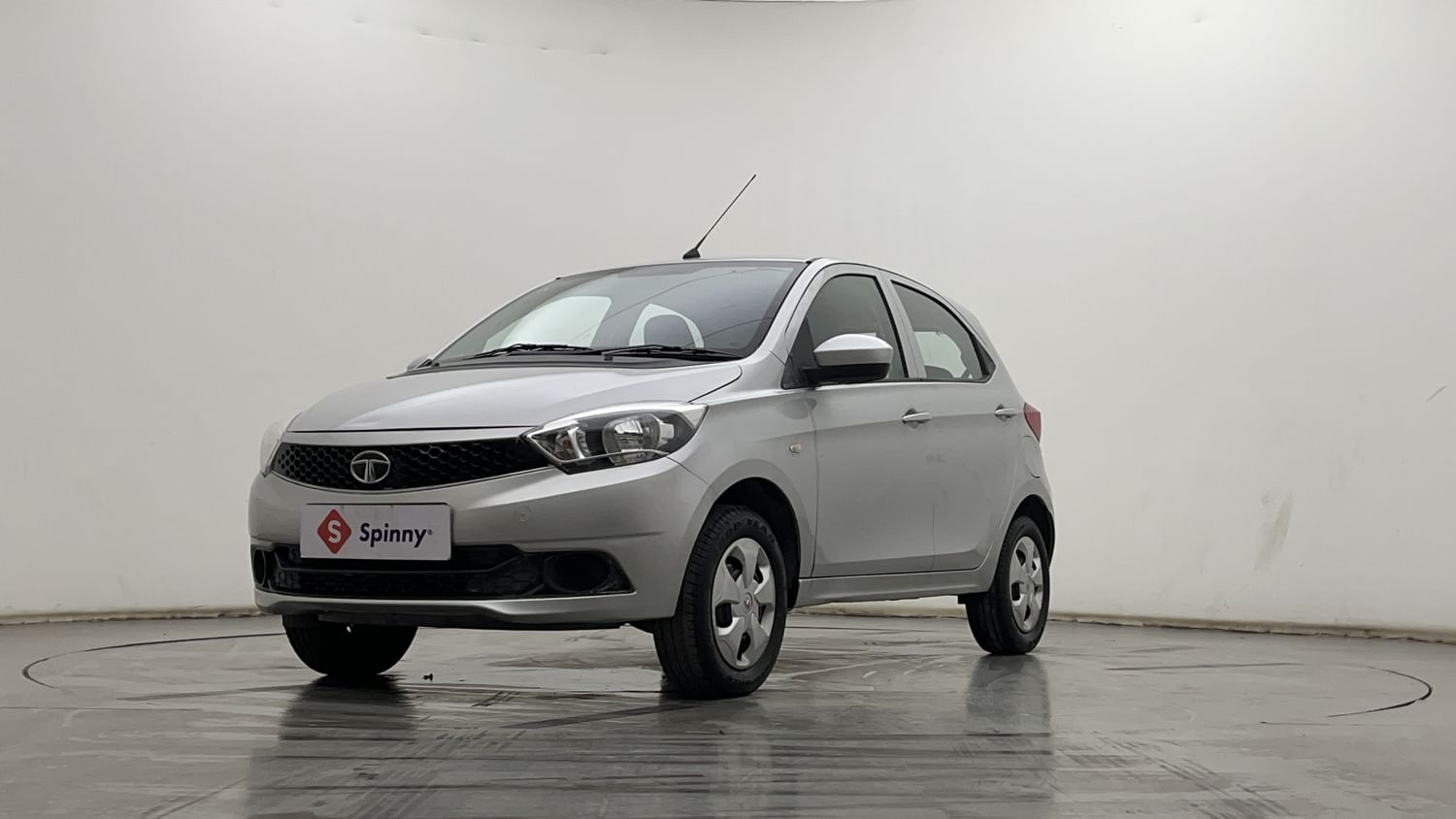 Second Hand Tata Tiago in Hyderabad - Used Tiago cars - Spinny