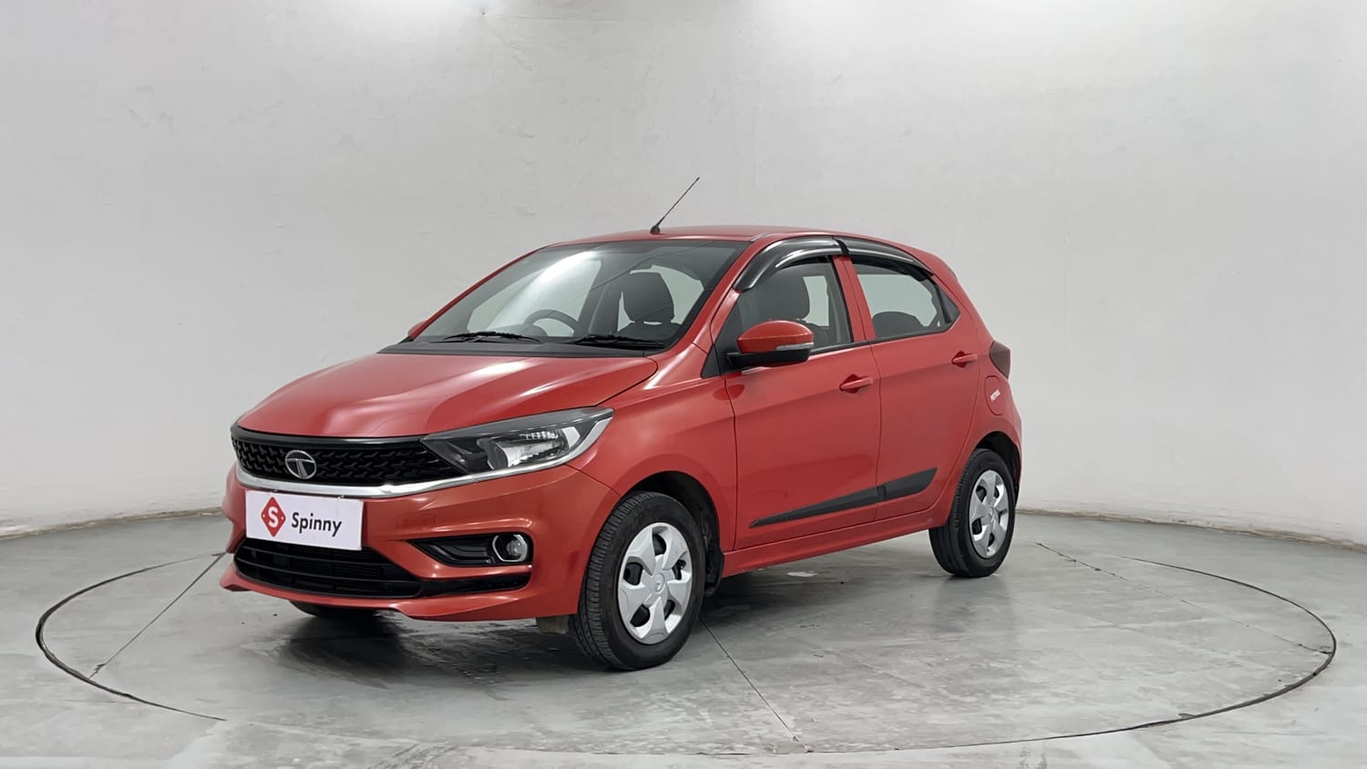 Used 2020 Tata Tiago XT Petrol Manual Car for Sale in Pune at 4.36 Lakh ...